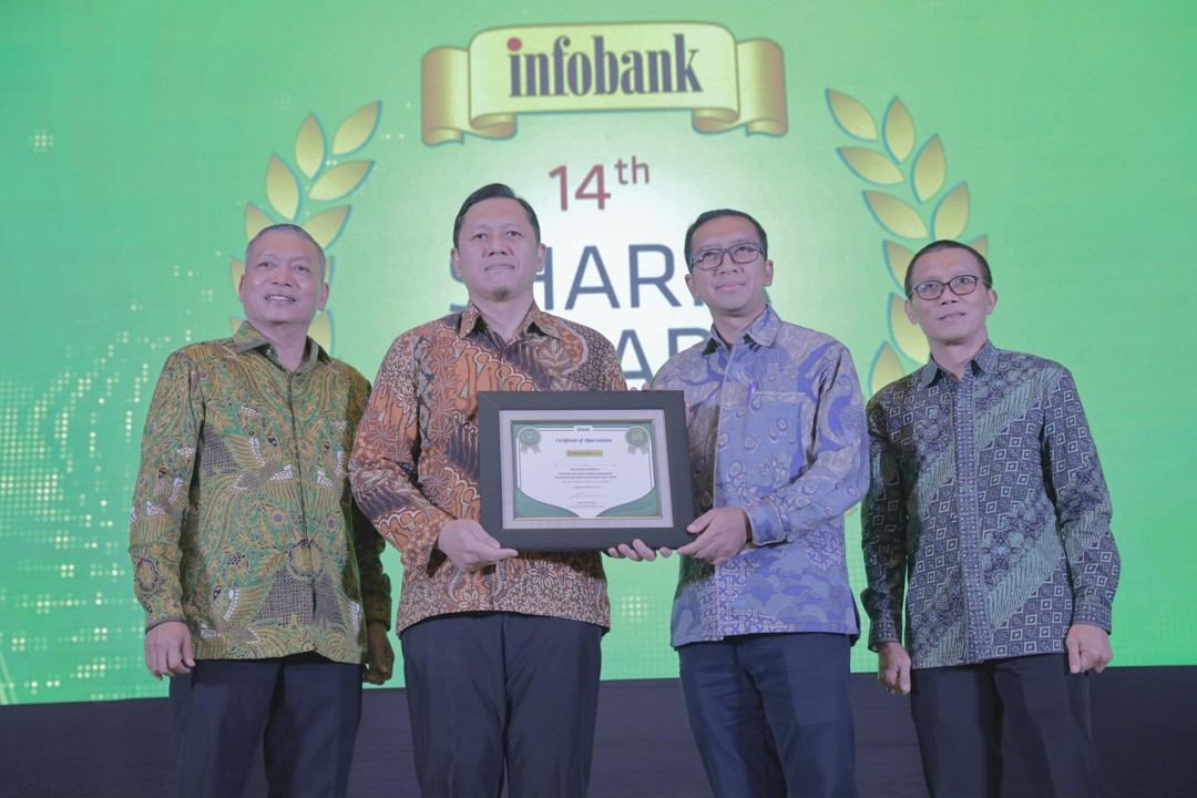 Maybank Indonesia Shariah Business Unit (UUS) Wins Infobank 14th Sharia ...